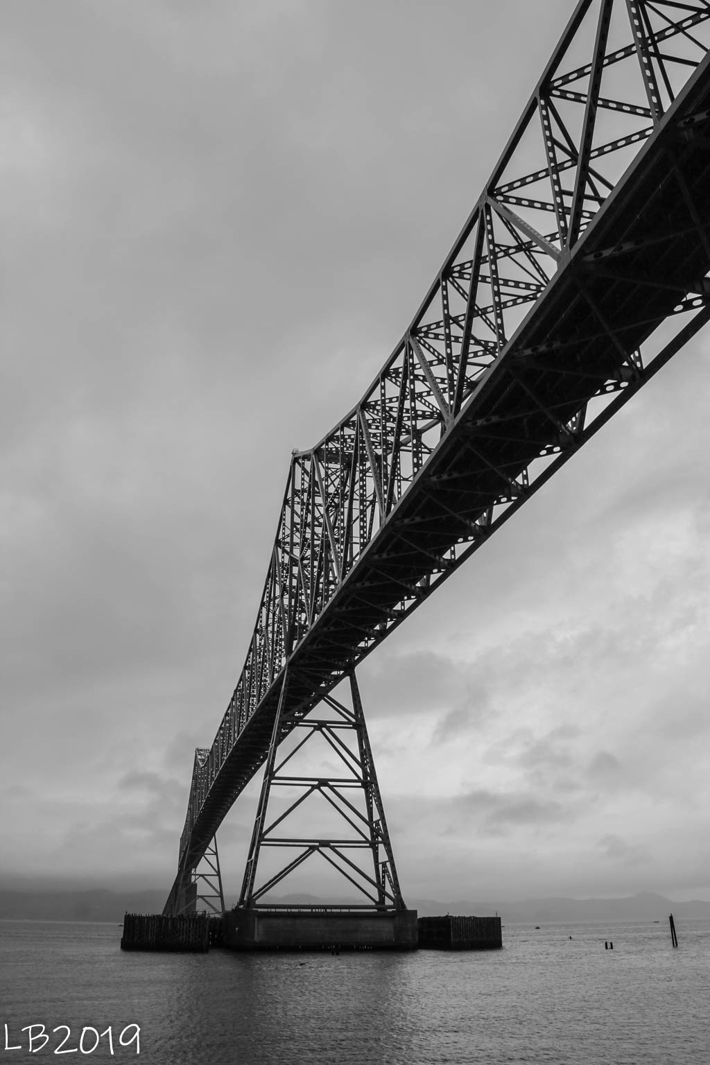 Astoria-Megler Bridge – Monochromia