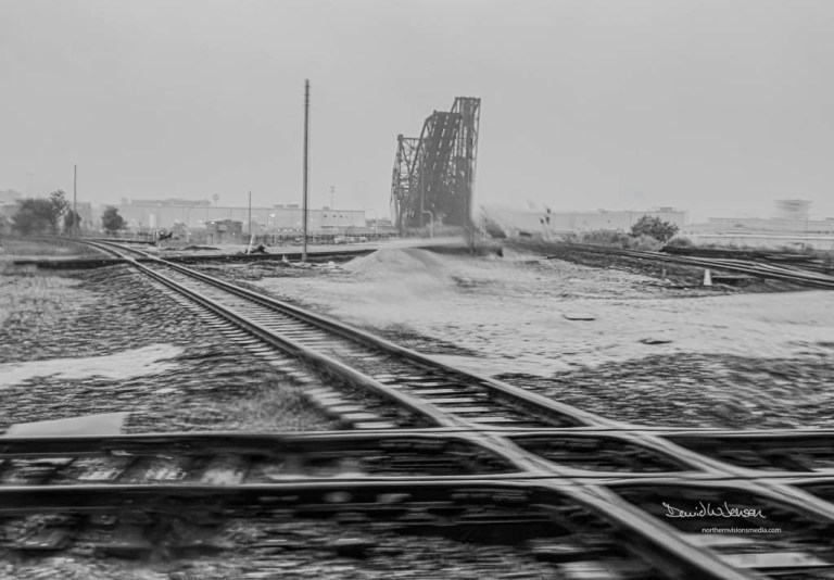 The Crossing – Monochromia